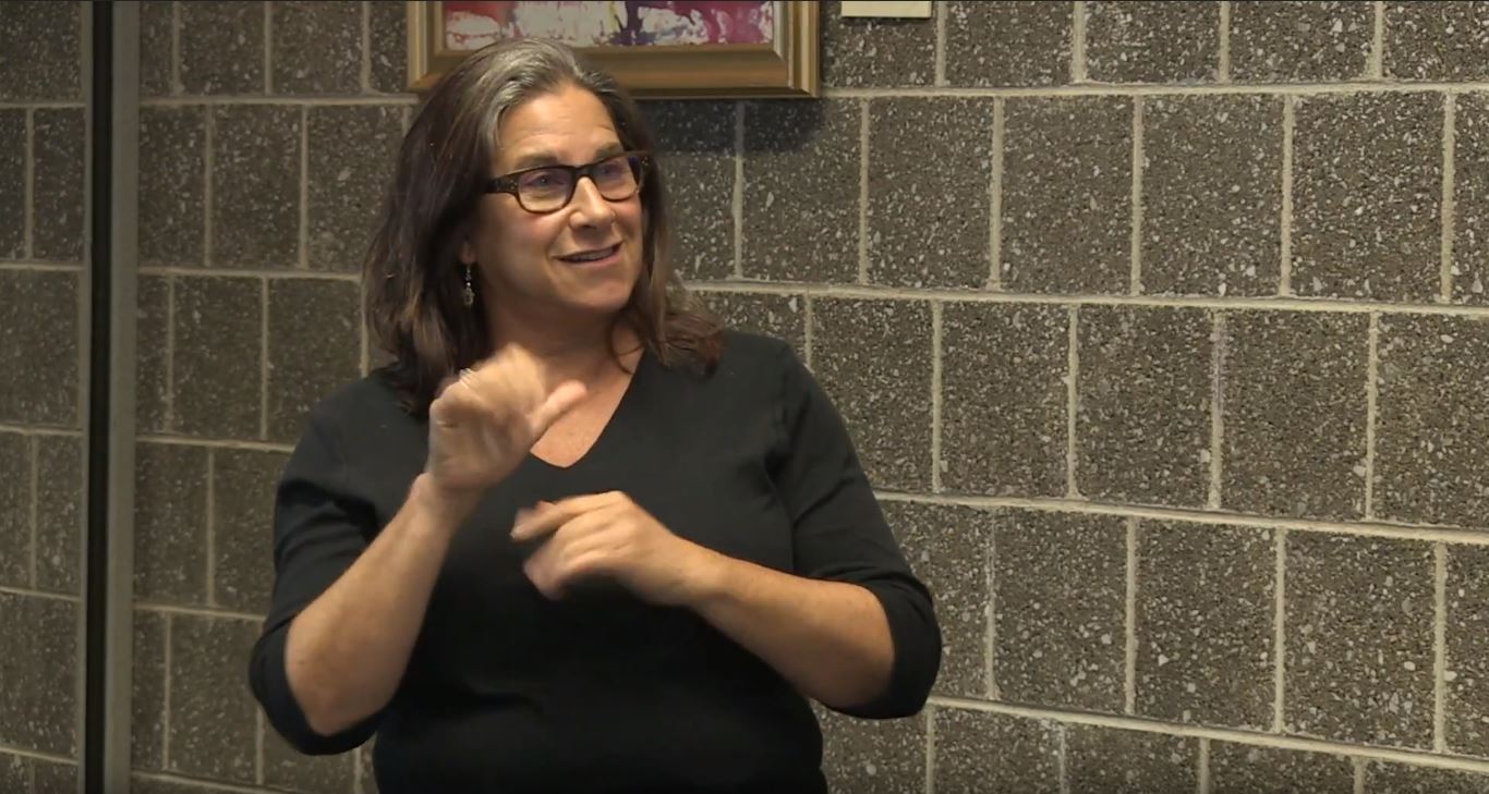 The Complexities of ASL and ASL Education – Ellen Roth – StreetLeverage